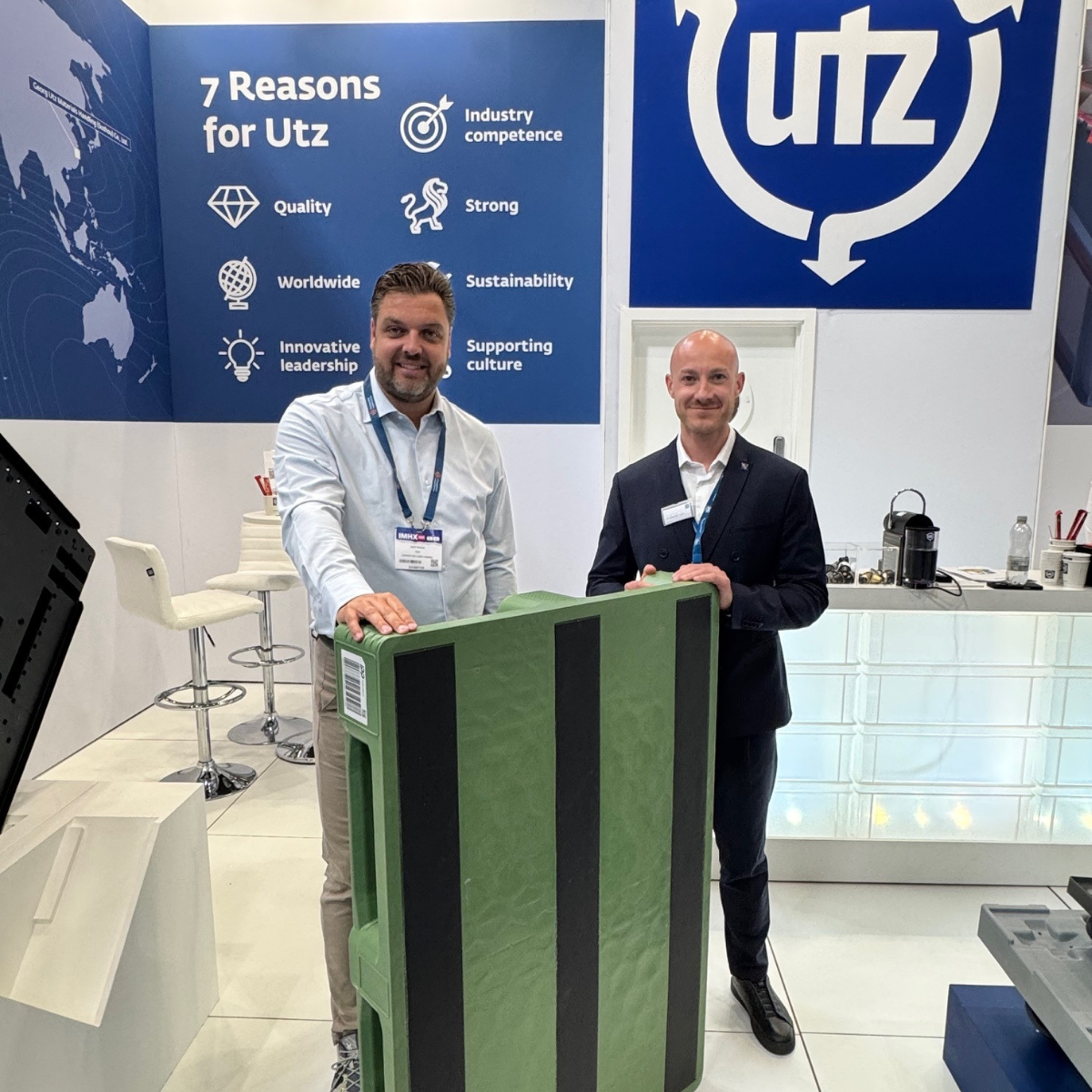 Georg Utz GmbH and Connected Load Carrier launch new connected pallet